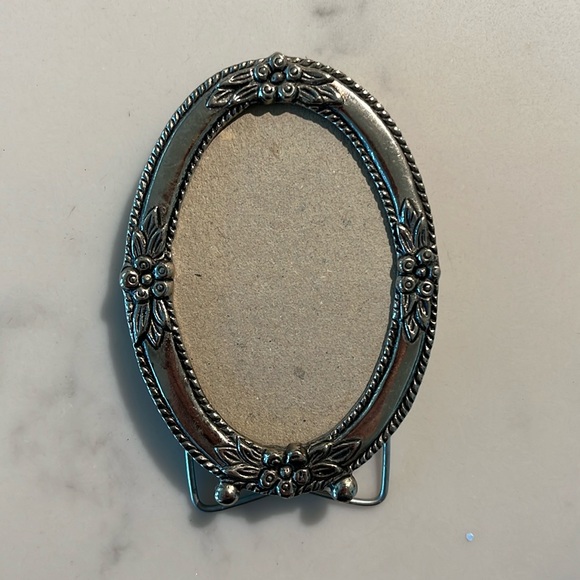 Vintage | Accents | Vintage Silver Toned Miniature Oval Picture Frame ...